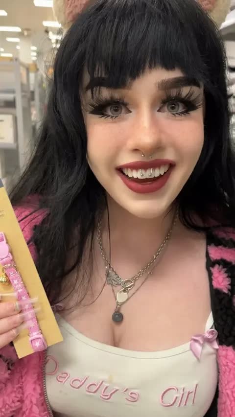 Lara Rose's Instagram, Twitter & Facebook on IDCrawl