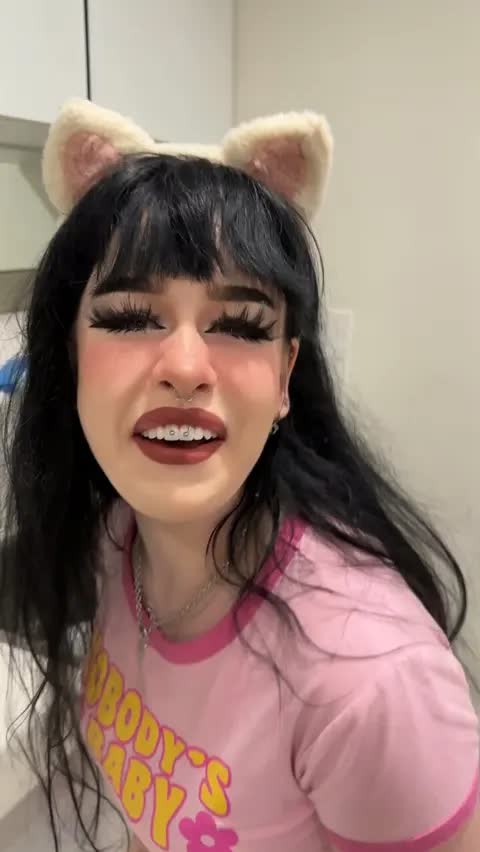 Lara Rose's Instagram, Twitter & Facebook on IDCrawl